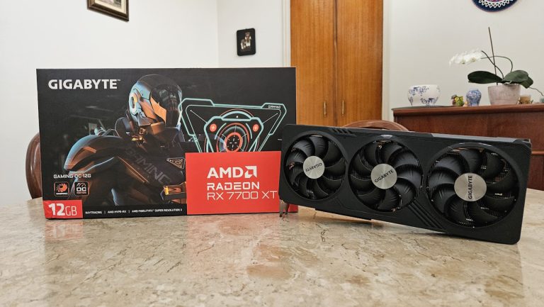 Review: AMD Radeon RX 7700 XT dá show de desempenho em 1440p